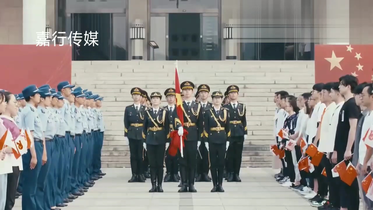 嘉行校园行:清华大学升旗仪式