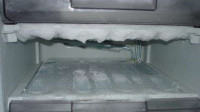 冰箱冷藏室经常结冰、有积水!只需检查这一处,冰箱干净永不结冰