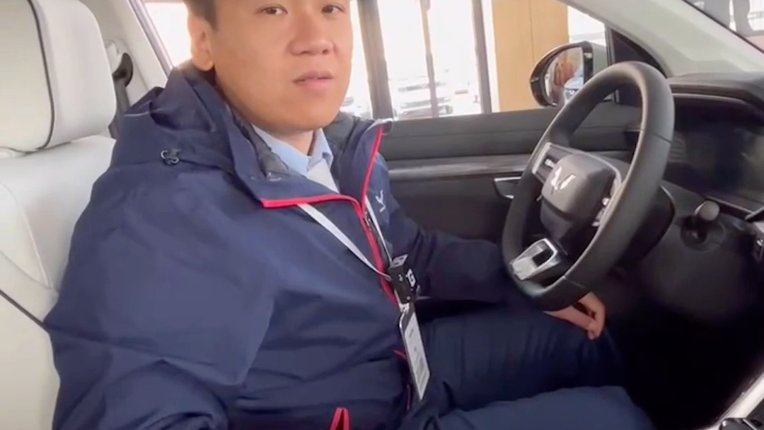 五菱星辰行车记录仪USB接口