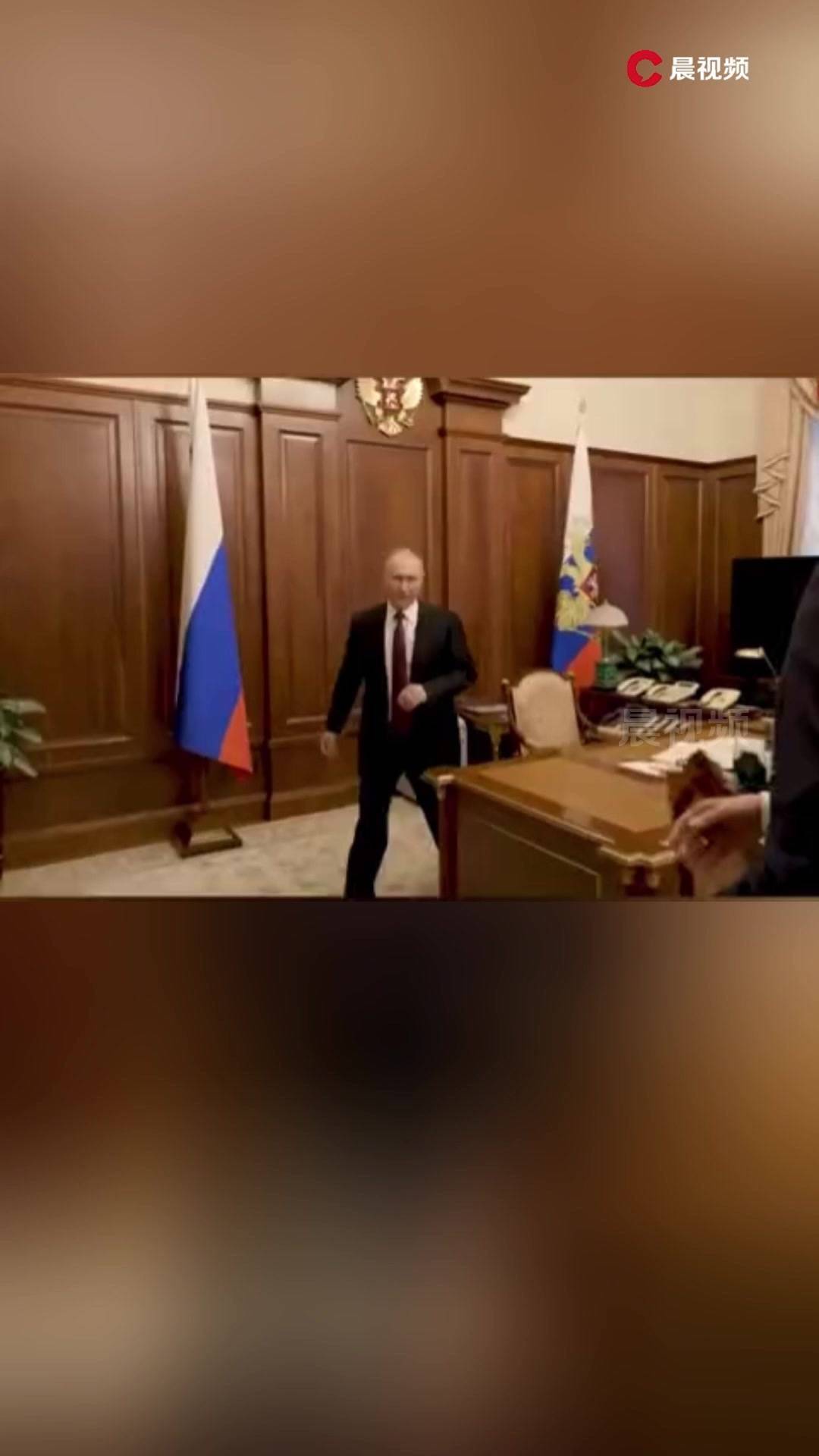 普京官邸遭袭?俄乌各执一词,特朗普"很生气"