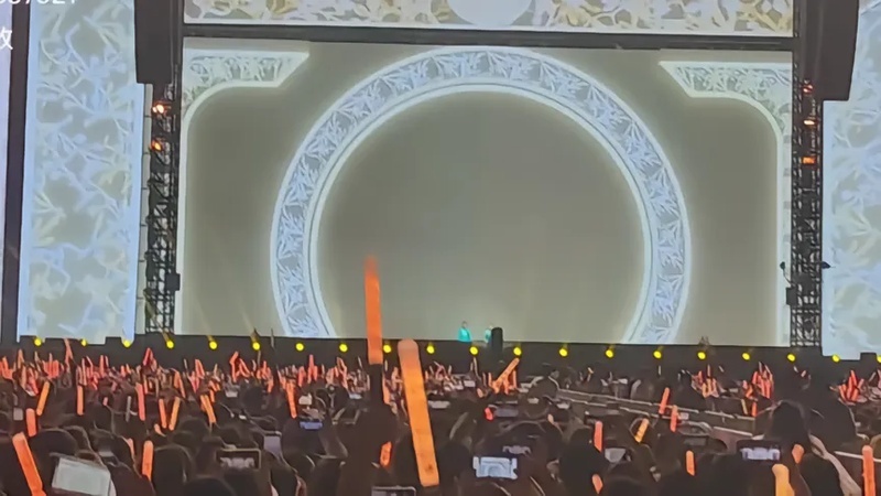 凤凰传奇巡回演唱会-呼和浩特站 光芒