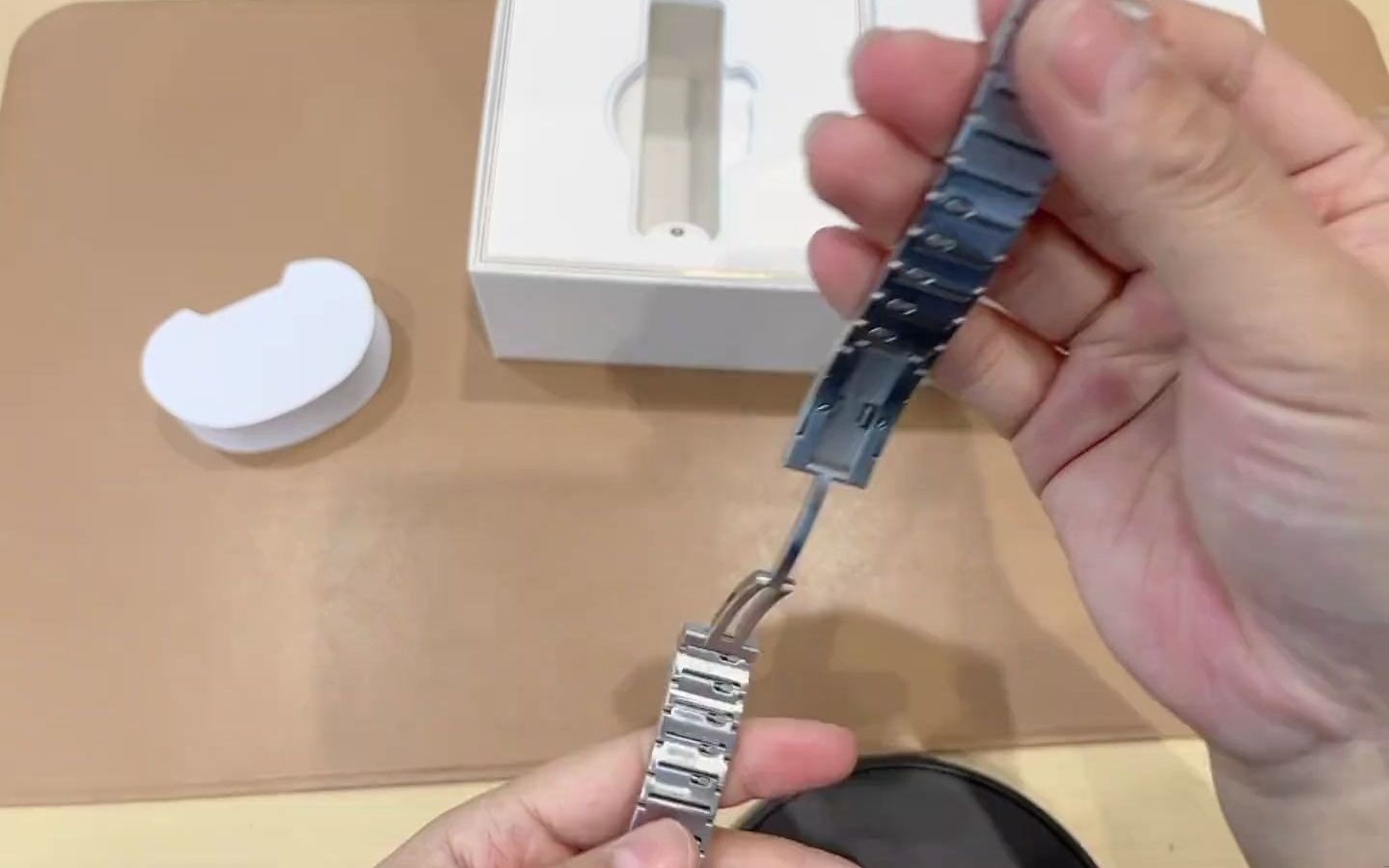 ...#遥遥领先 #华为watchgt4表带如何拆卸 #华为不锈钢表带如何拆卸 你...