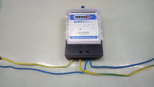 电表走得快怎么办?怀疑别人动了手脚?师傅教你一招,立马就知道