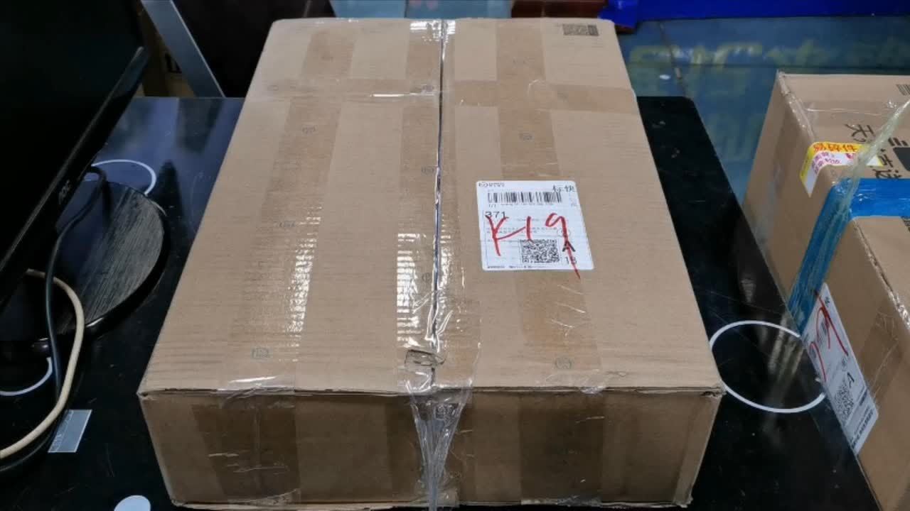 粉丝发来一台误操作恢复BIOS,导致笔记本不开机,编程器秒刷!