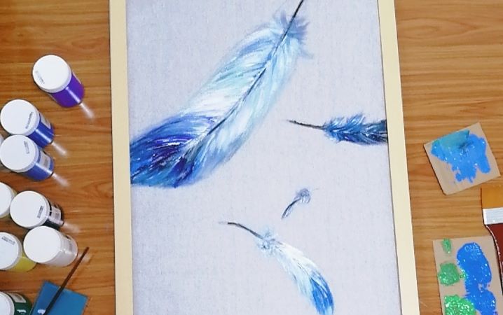 自制客厅装饰画--简单的羽毛丙烯画