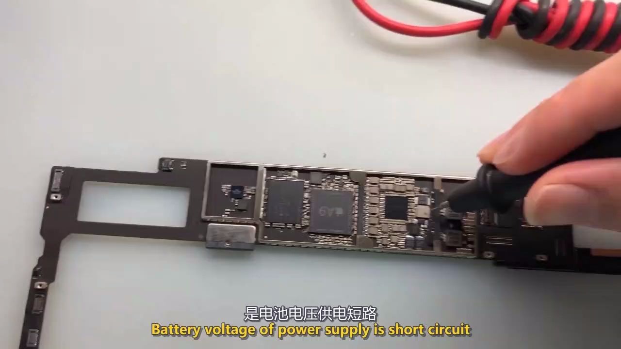 主板发烫漏电导致iPad不开机,维修不走弯路显微镜下故障一目了然