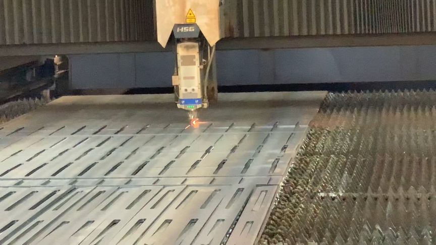 桥梁工程定型钢模是怎样加工生产的,今天有幸走进生产厂家参观