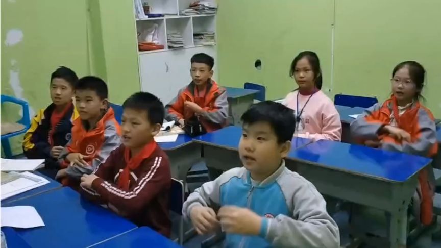 课前律动:国学启蒙古诗手势舞《回乡偶书》,找亮点