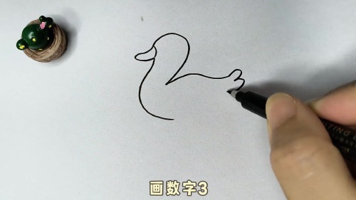 在游泳的鸭子简笔画怎么画