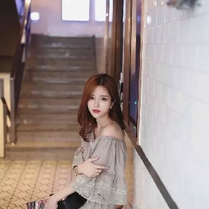 北冰洋的北极山 