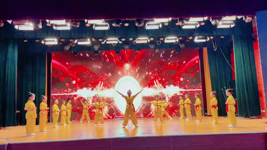 #武术表演 少年强则国强,武术进校园,培养孩子自立,自信,自强