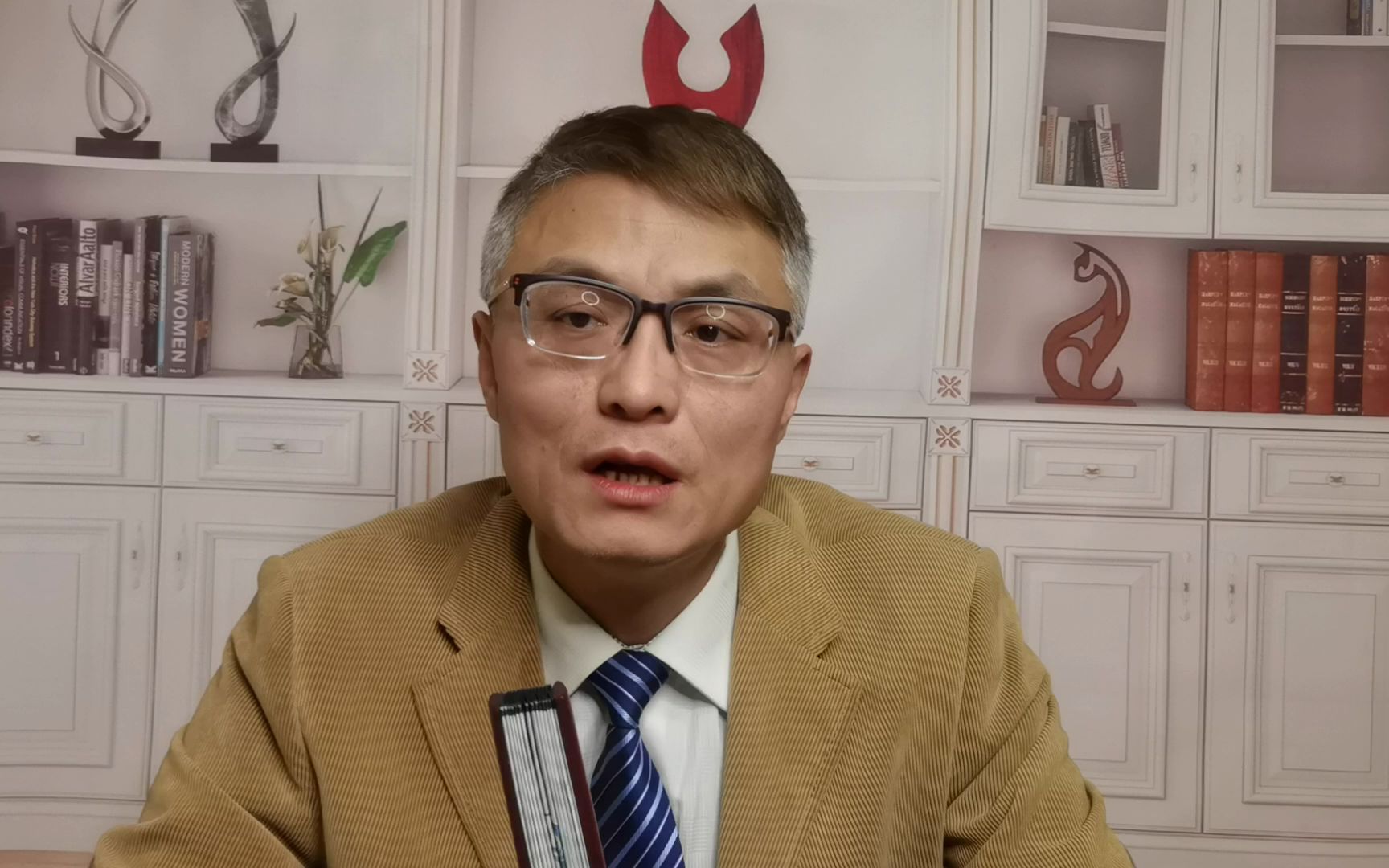 “信用卡连3累6才上征信“?假的,逾期几天会报送央行?