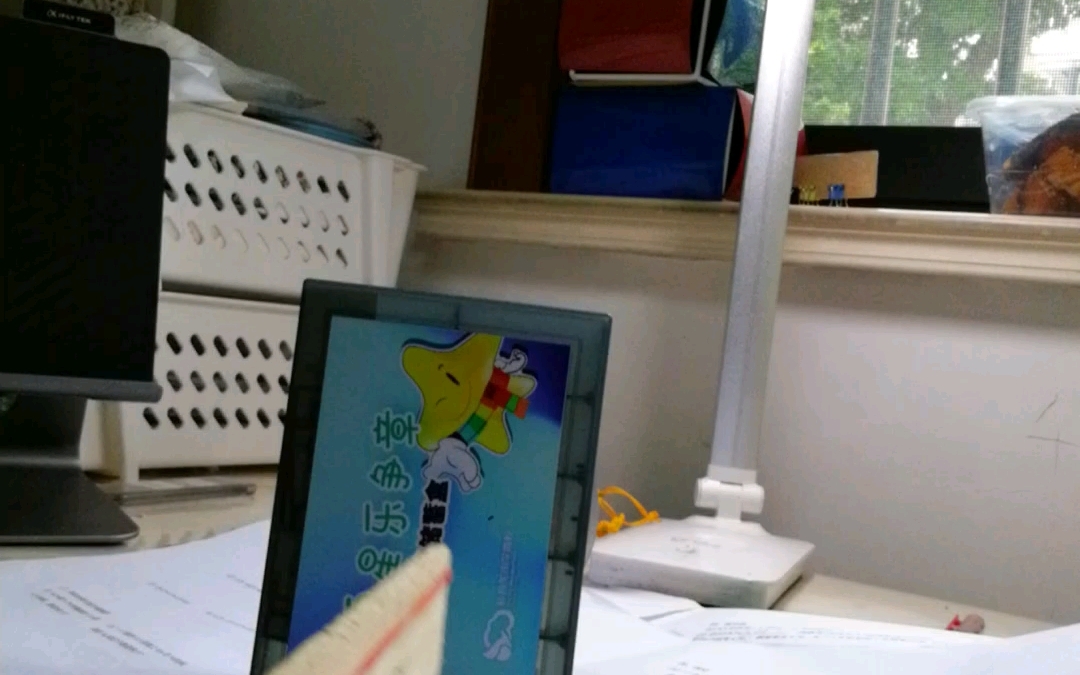 下期晨光重工此枪优点:无后坐力,威力大(把人打出血的那种但血不多)...