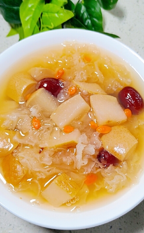冰糖雪梨的正确做法清热去火润肺止咳丝滑甜美真的是非常好吃