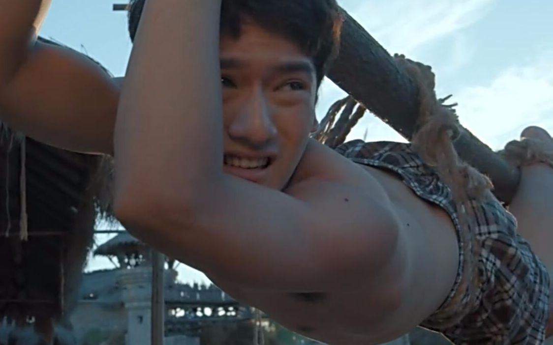 美女食人族规定,生孩子后就要吃掉丈夫补充营养,幸亏这是电影!