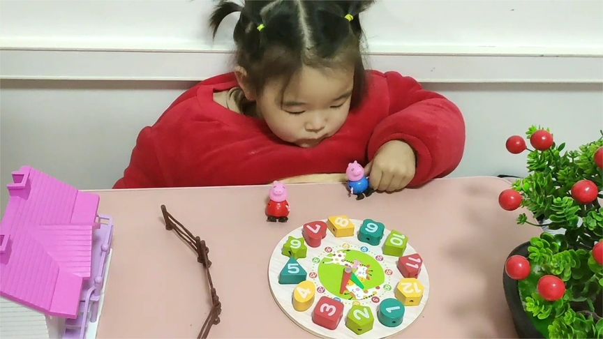 乔治能认出小钟表几点了呢?