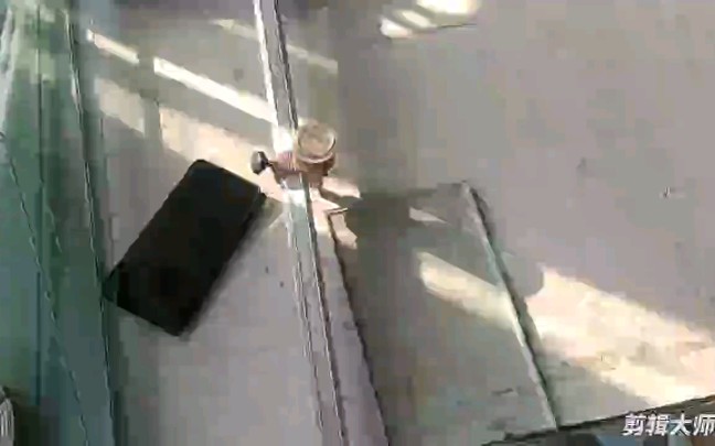 鱼缸玻璃的裂纹,划伤,掉角,哪个比较严重