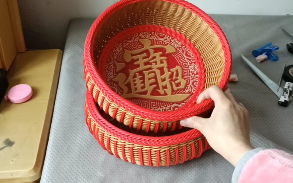 「一」藤条编织灯笼筐