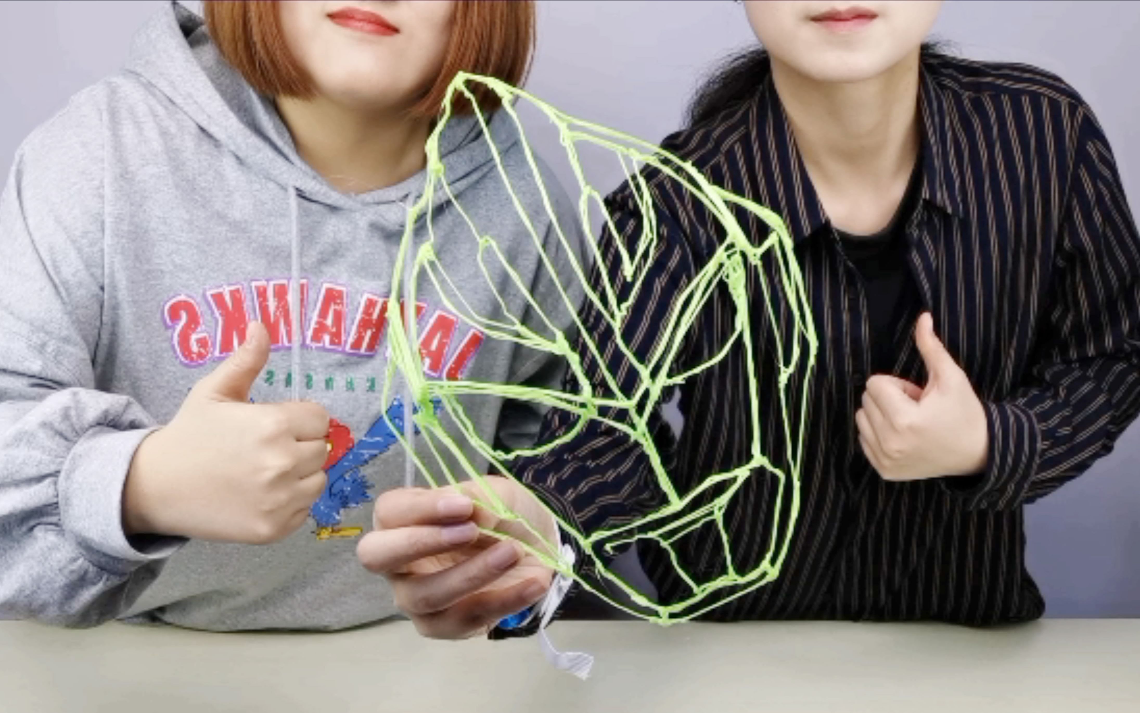 用3d打印笔给自己做一个奥特曼头盔当新年礼物