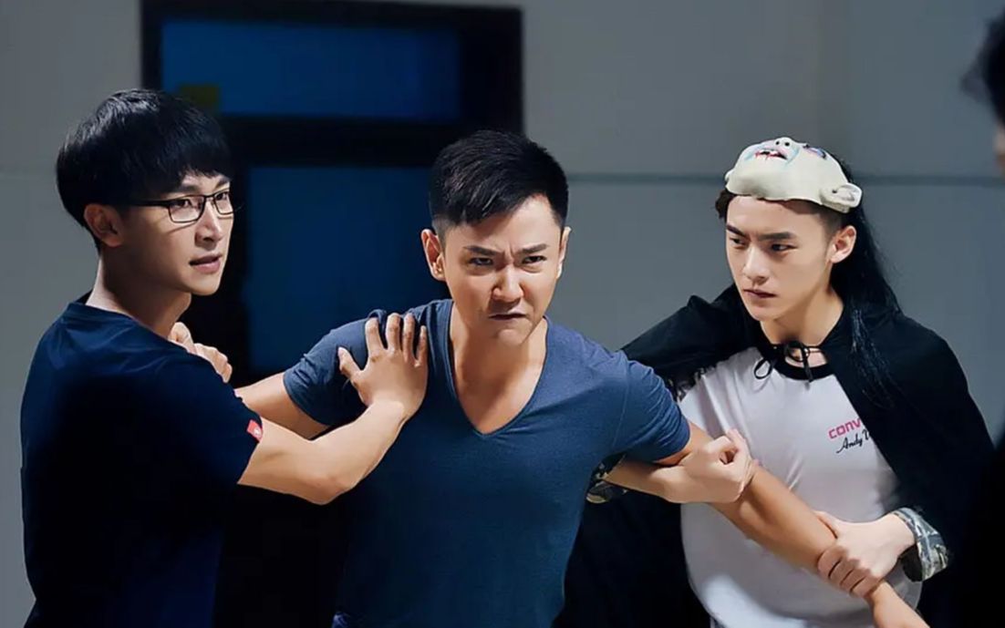 5分钟带你看完国产恐怖电影《午夜十二点》