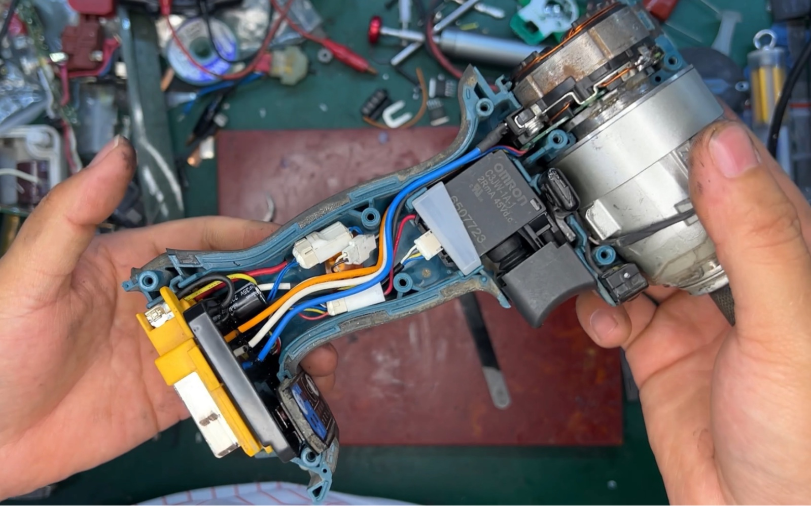 修一台牧田DTD171无刷电批误判了故障