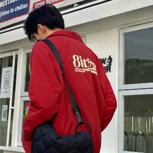 按时吃饭并不难喵酱 