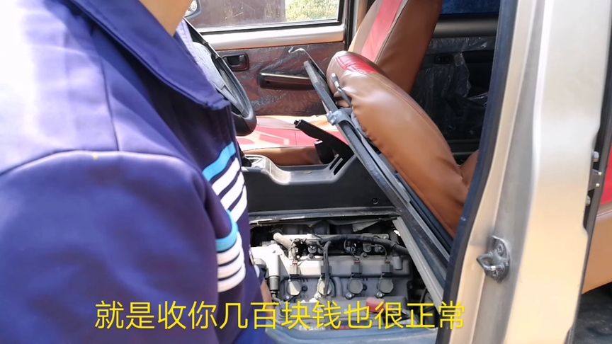 汽车仪表显示发动机故障码,不要慌靠边停车检查发动机轻松解决