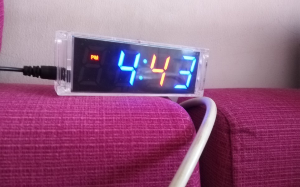 DⅠY七彩时钟,很漂亮的一个小钟