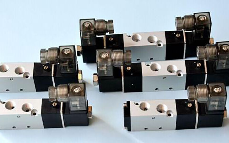 非标自动化设计气动知识实例讲解:电磁阀选型及气动重点知识精讲