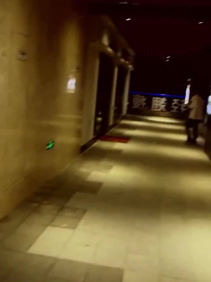 这小子到底走了什么狗运! #csgo茄子 #死亡宣告 #死亡宣告被女友求婚