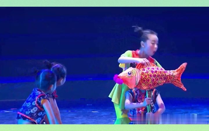舞蹈推荐《鲤趣》少儿、儿童舞蹈,动作简单,小朋友们都喜欢