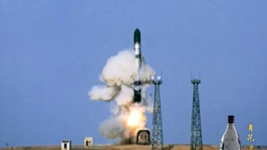 张召忠:撒旦导弹改造成火箭,创造”一箭三十二星“世界纪录