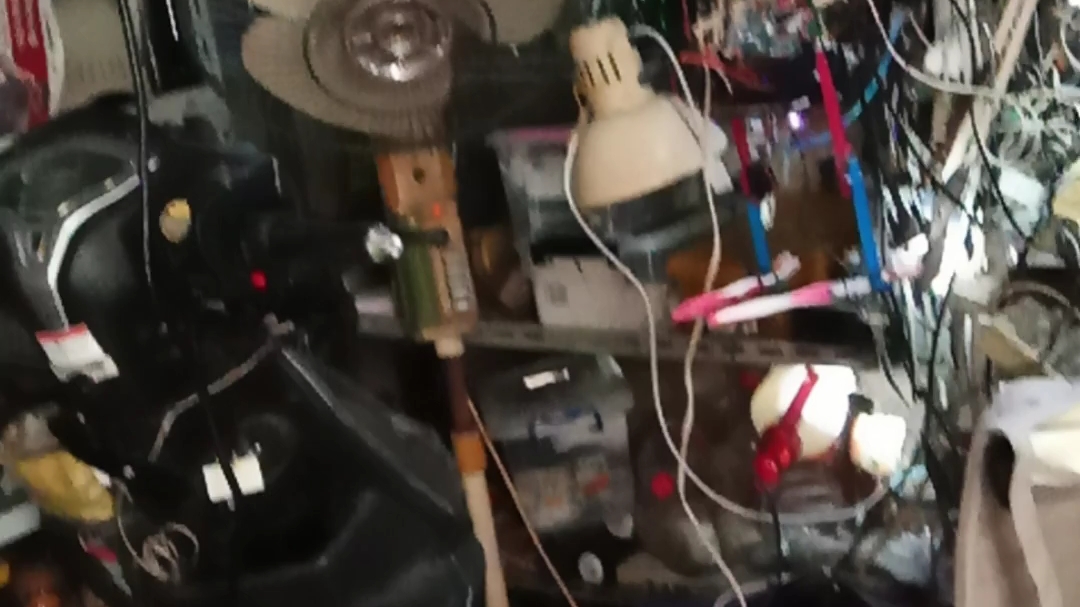 ...数据》 前辈的网络很慢,常规检查发现两禁用DHCP,重新设置禁用。la