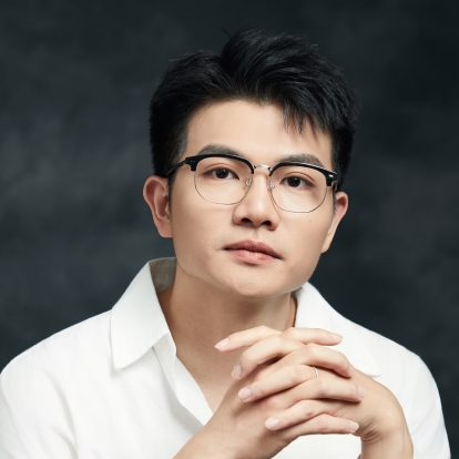 侨佬丨正在学堂 