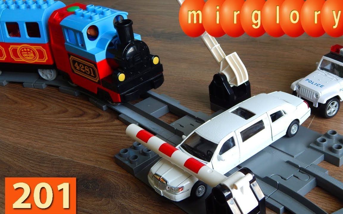 玩具车动画:豪华轿车、警车和火车的故事