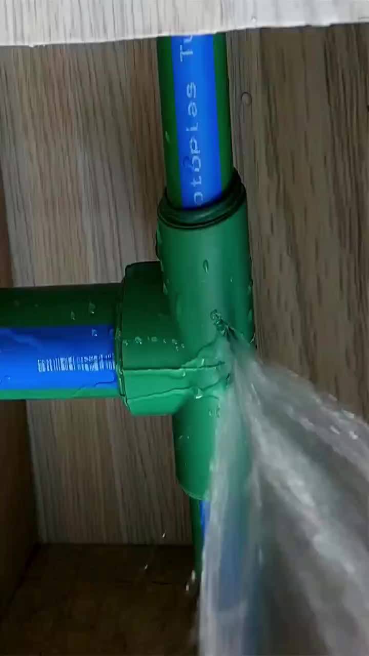 PPR水管漏水维修教程,常见的水电工修复管道技巧经验