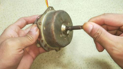 万用表如何判断单相电机的好坏?问过老电工才知道,原来这么简单