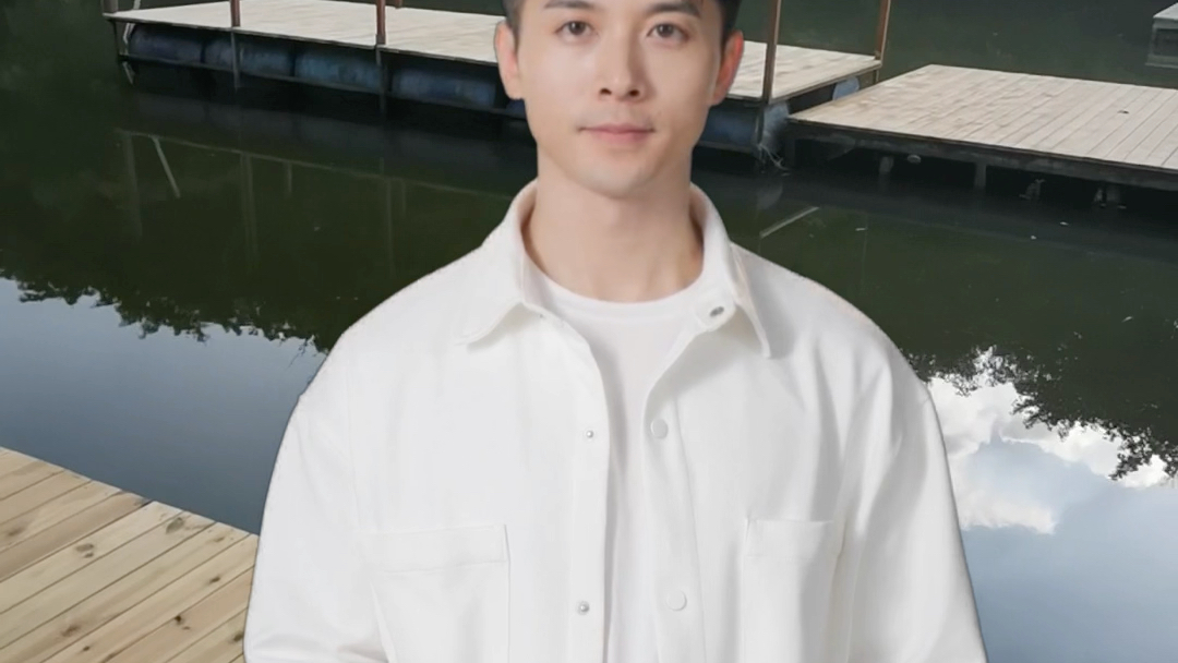 ...和变形,还能够提高木材的耐久性和稳定性。防腐木地板不仅应用于户外