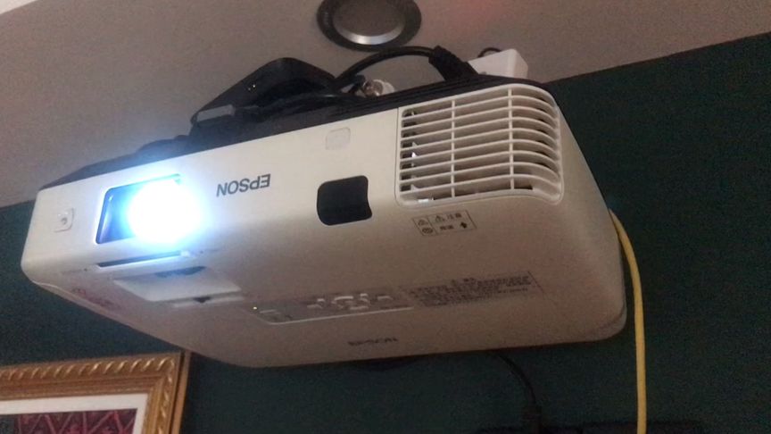 自己安装投影机,效果嘎嘎的