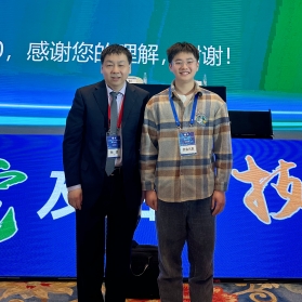 杨闪闪闪闪闪闪 