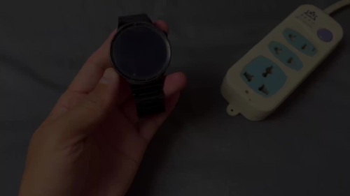 华为手表首次充电要求