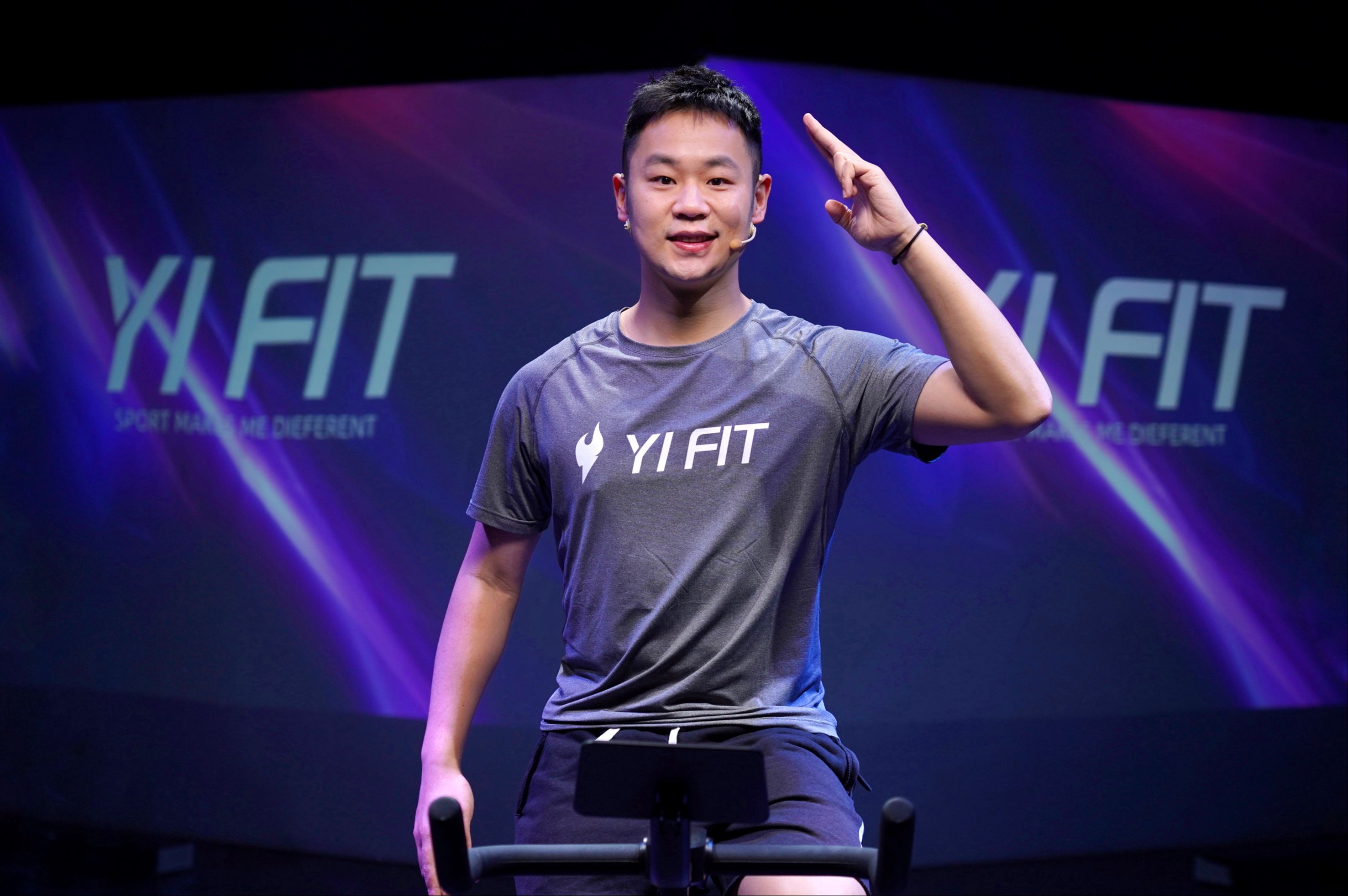 易跑动感单车30分钟高级课程!HIIT高能燃脂骑行