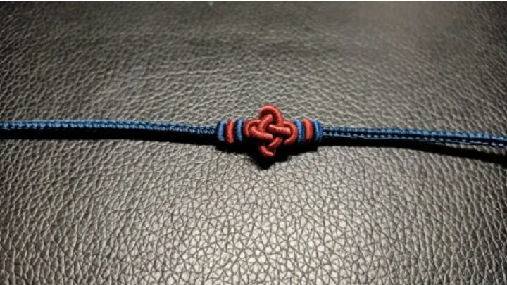 桂花结的籽通常被叫做”桂子“,而”桂子“与”贵子“是谐音