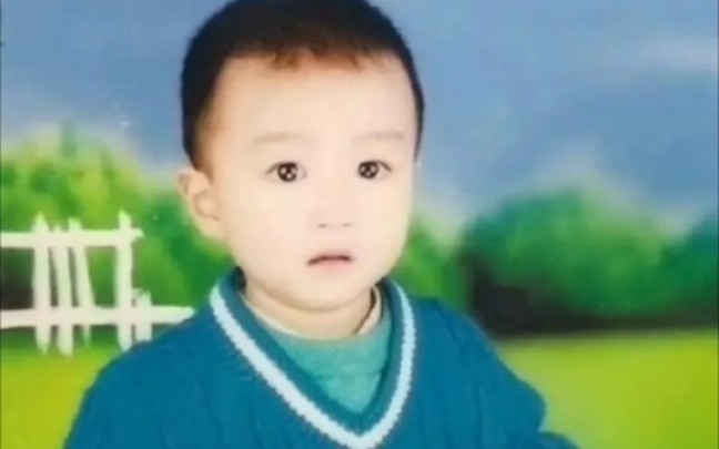 TF家族,一代,二代,四代小时候和长大之后对比照,都好帅好帅呀,太帅了,...