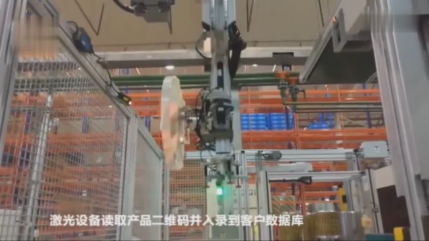 注塑模具车间全自动化生产,看不到几个人影,科技的发展真快