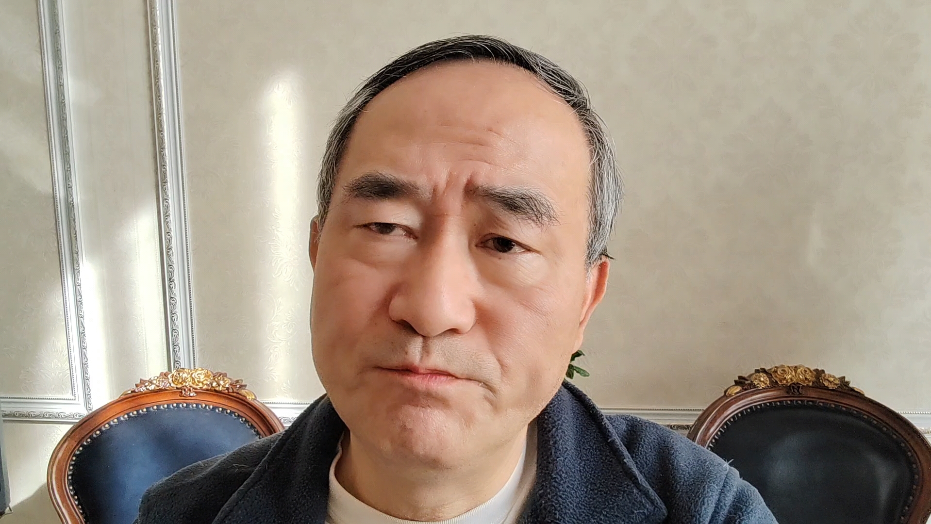 横亘在教授与中学生之间的鸿沟到底是什么?