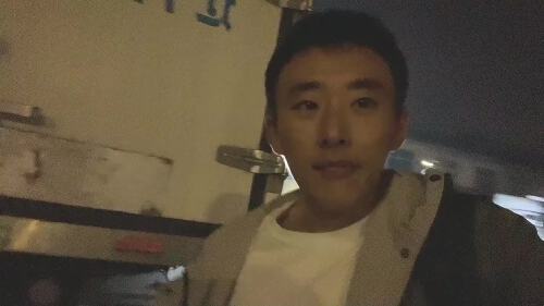 回家没有货,车放临沂了,坐火车回家,时隔一个半月终于回家了