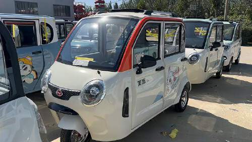 家用四轮代步车新选择!低速电动汽车实测,省钱省心又安全