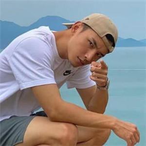 俊宏
