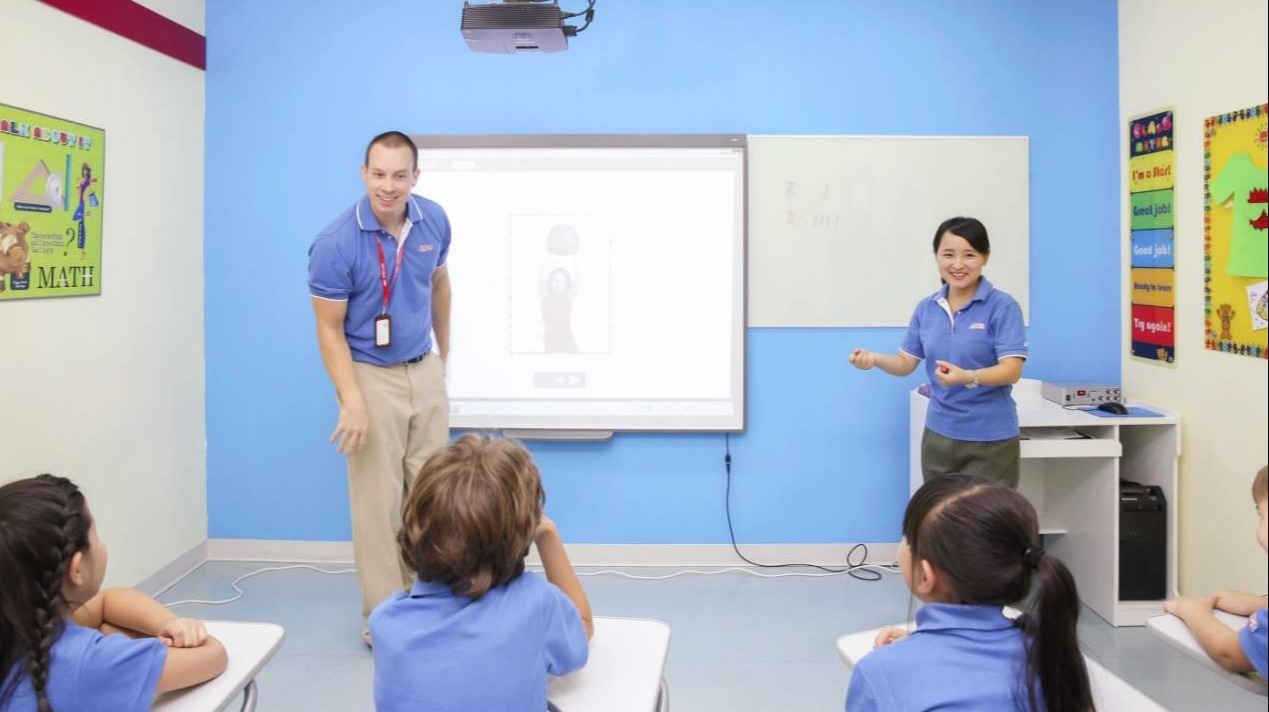 四年级上小学英语:Can Sam play football